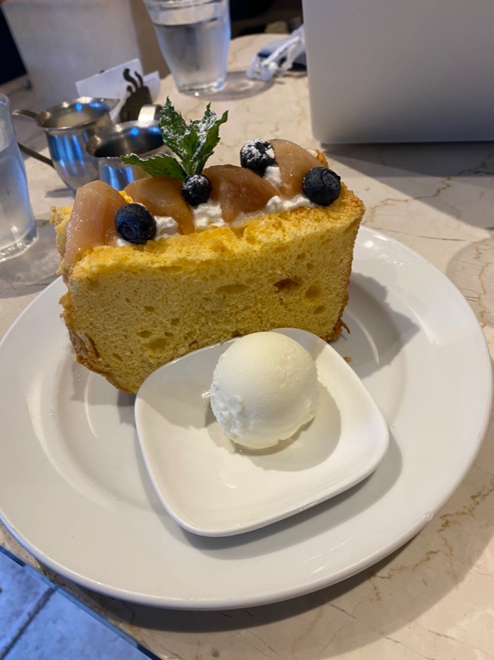cafe moni.本町店