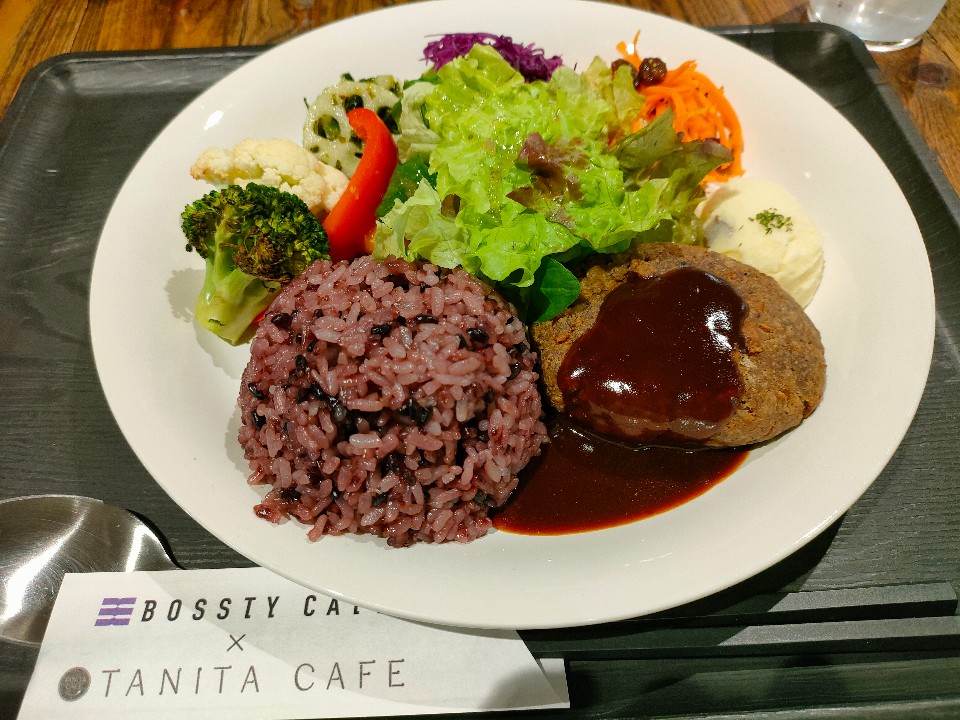 BOSSTY CAFE×タニタカフェ